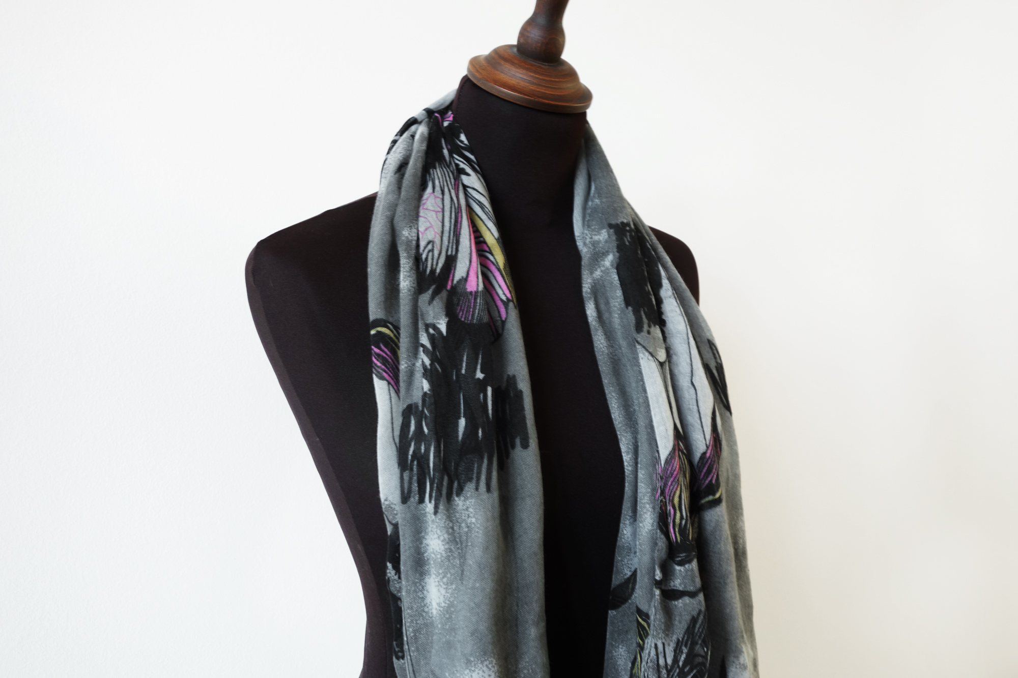 Inesse Tørklæde, Lys koral & pink · LUMEN